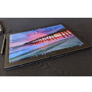 Dahului Windows, Lenovo Siap Luncurkan PC Lipat Pertama di Dunia ...