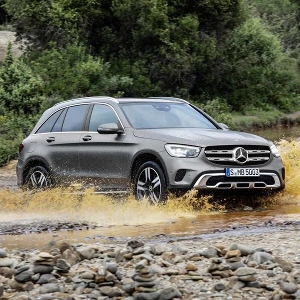 Mercy GLC Baru ini Punya Beberapa Tambahan - blackxperience.com