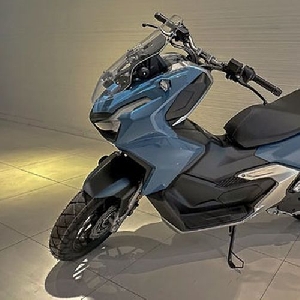 Honda ADV 160 Hadir Dengan Pilihan Warna Baru, Tembus Rp 90 Jutaan ...
