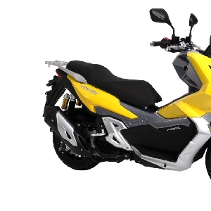 Inilah Aveta VADV 150 Yang Dikira Mirip Honda ADV 160 - blackxperience.com