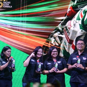 Castrol Power1 Ultimate Superbike, Oli Balap Untuk Motor Harian ...