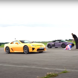 Drag Race Lexus LFA vs Audi R8 V10 Spyder - blackxperience.com