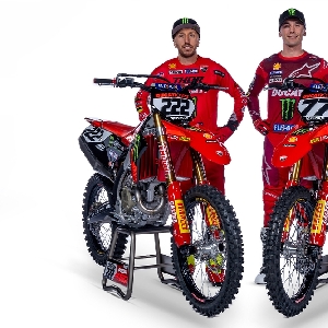 Ducati Perkenalkan Tim Motocross Pertama Mereka - blackxperience.com