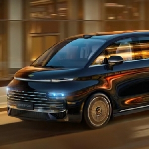 Mulai Pra-penjualan, Ini Spesifikasi MPV Premium Geely Galaxy V900 ...