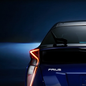 Toyota Bakal Lahirkan Generasi Baru Prius Tahun ini - blackxperience.com