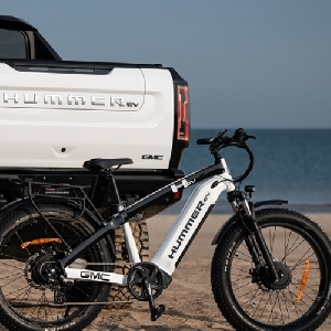 GMC Hummer EV Luncurkan Sepeda Listrik AWD yang Sanggup Tempuh ...