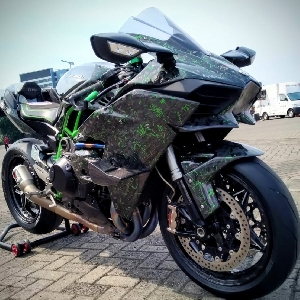 Kawasaki Ninja H2 Modif Bermandikan Karbon Kevlar, Begini Tampangnya di ...