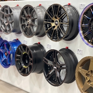 Mau Beli Velg Mobil? HSR Wheels Buka Booth di IIMS 2025, 100 Design ...