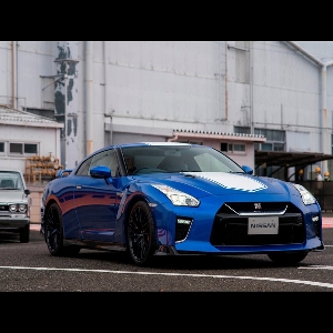 Nissan GTR R35 Special Edition 50th Anniversary Hadir dengan Regular ...