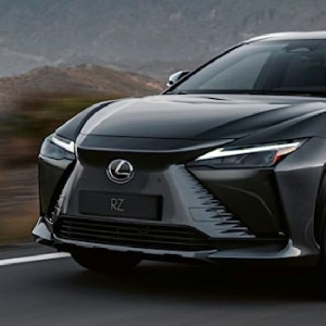 Lexus Menunda Kehadiran Steering Wheel Yoke dan Steer-By-Wire Untuk RZ ...