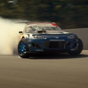 Mad Mike Tunjukkan Aksinya dengan Mazda Miata 1.200 Hp - blackxperience.com