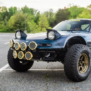 Mazda MX-5 Miata jadi Monster Offroad, intip Ubahannya - blackxperience.com