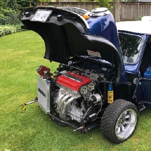 Ada NOS! MINI Cooper Van 1968 Berontak Pasang Mesin Honda B18 VTEC ...