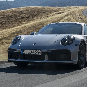 Porsche 911 Turbo 50th Anniversary Edition Hadirkan Sentuhan Retro ...