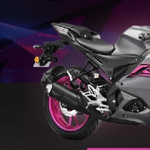 Yamaha R15 Dapat Update PIlihan Warna Unik Ini - blackxperience.com