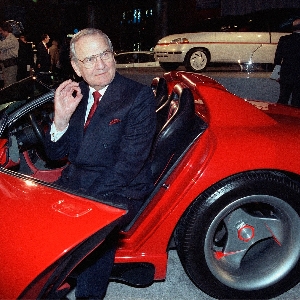 Lee Iacocca, Legenda Eksekutif Auto Amerika - blackxperience.com