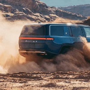 Tingkatkan Performa Off-Road, Rivian Tambahkan Mode ‘Soft Sand’ ke R1T ...