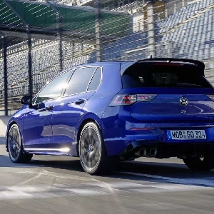 Berkolaborasi Dengan Rivian, VW Ciptakan Kembali Golf Mk9 Listrik Baru - blackxperience.com