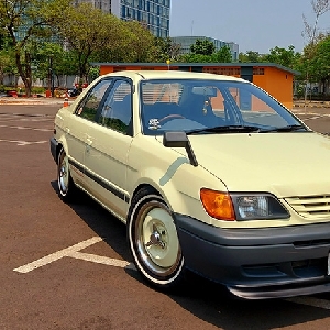 Toyota Soluna Garapan D'Bandietoz, Nyentrik Berkostum Tua Ala Tahun ...