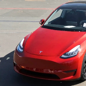 Tesla Tingkatkan Jarak untuk Model Y dan 3 di China - blackxperience.com