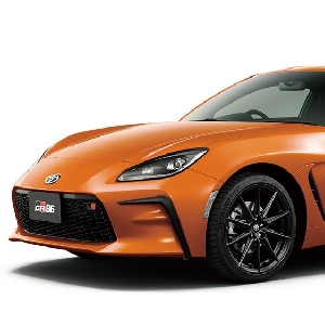 Toyota GR86 RZ 10th Anniversary Limited Debut di Jepang Berkelir Oranye ...