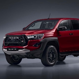 Toyota Hilux GR Sport II 2024 Hadir Dengan Suspensi Lift dan Ban Segala ...