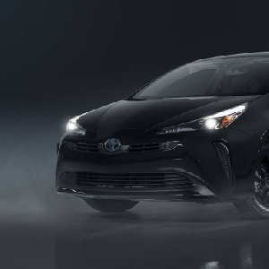 Sebar Teaser Baru, Toyota Bakal Rilis Prius Hybrid Next-Gen ...