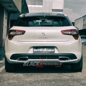 Review: Citroen DS5, A Uniquely Desained Hatchback - blackxperience.com