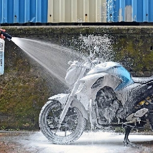 Pasti Kinclong! Ini Deretan Tempat Cuci Motor Premium di Jakarta ...