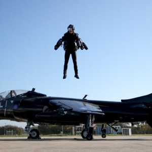 Lolos Pengujian, Jetpack Aviation Persiapkan Balap Jetpack Pertama di ...