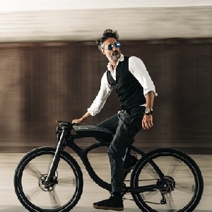 Noordung, E-bike Futuristik yang Dilengkapi dengan Fitur Sensor ...