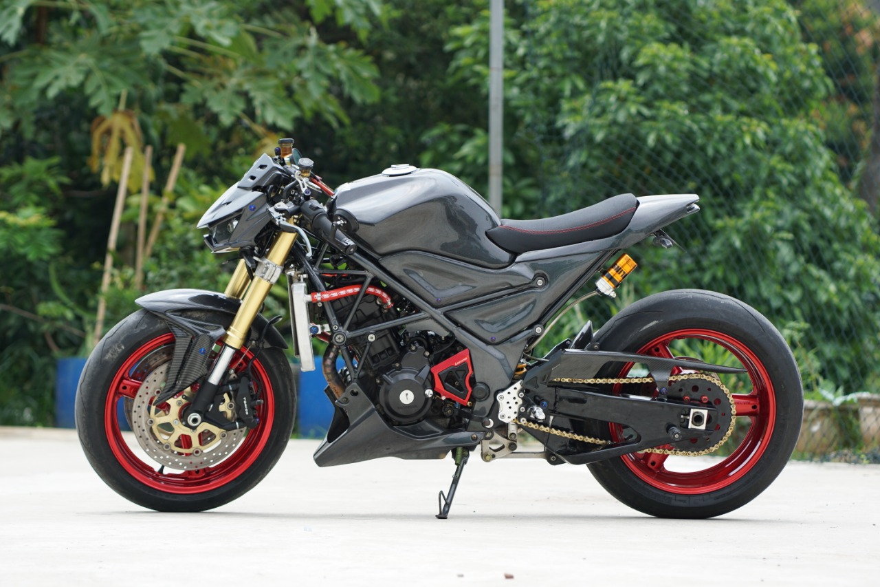 Modifikasi Cb150r Street Fighter