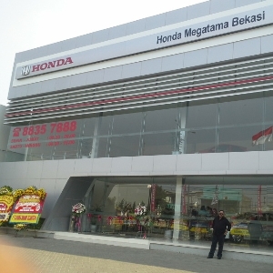 Honda Megatama Bekasi Resmi Beroperasi - blackxperience.com
