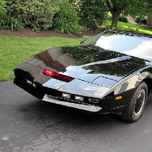 Pontiac Trans-Am Knight Rider Bakal Dilelang untuk Amal ...